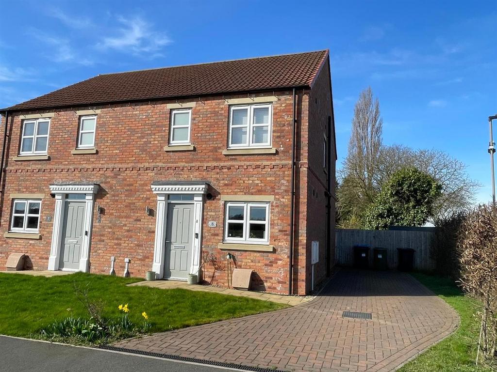 Stonegate Court, Northallerton 3 bed house - £1,000 pcm (£231 pw)