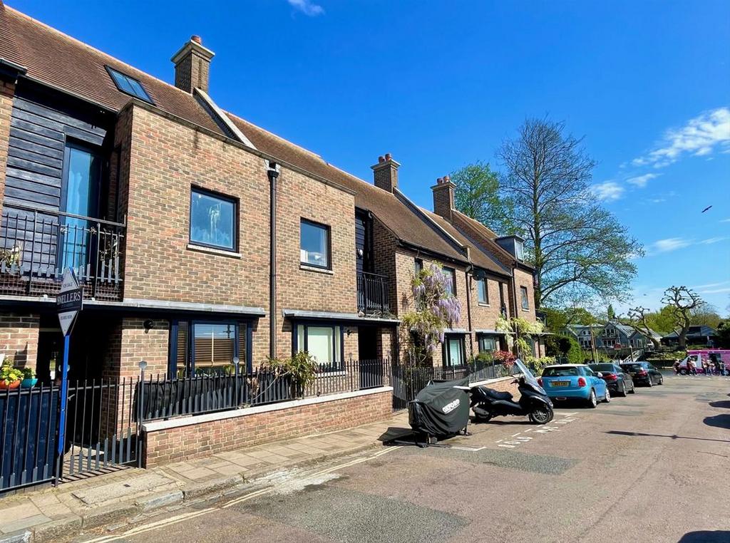 Water Lane, Twickenham TW1 3 bed terraced house for sale - £875,000