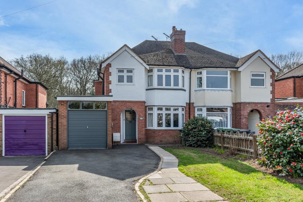 Bromsgrove Road, Batchley, Redditch, B97 3 bed semi-detached house for ...