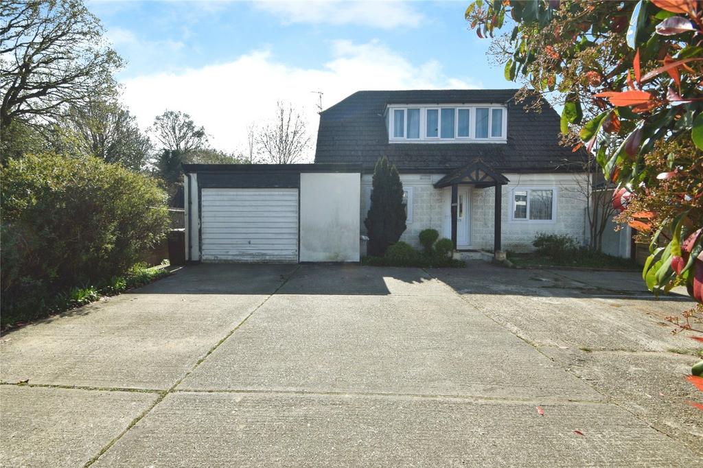 Baddow Road, Chelmsford, Essex, CM2 3 bed detached house for sale - £ ...