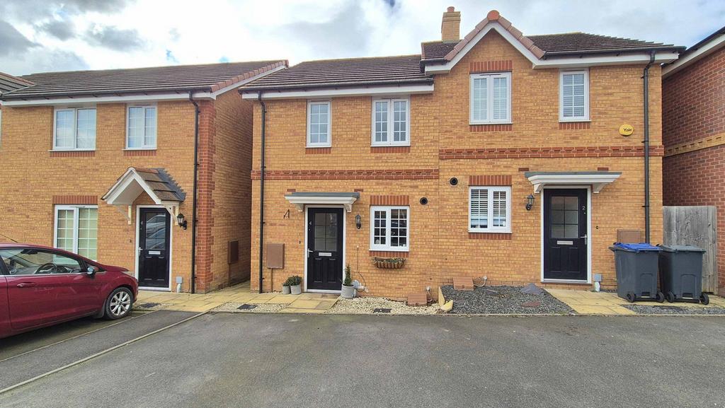 Lias Close, Southam, CV47 2 bed semi-detached house - £260,000