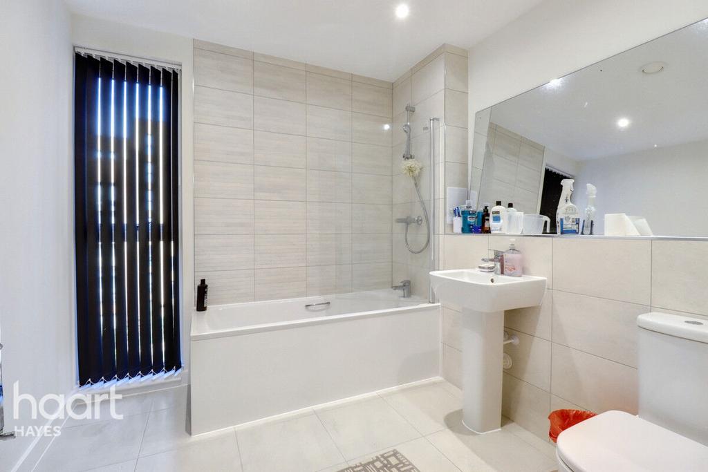 Chailey Place, Hayes 1 bed flat to rent - £1,695 pcm (£391 pw)