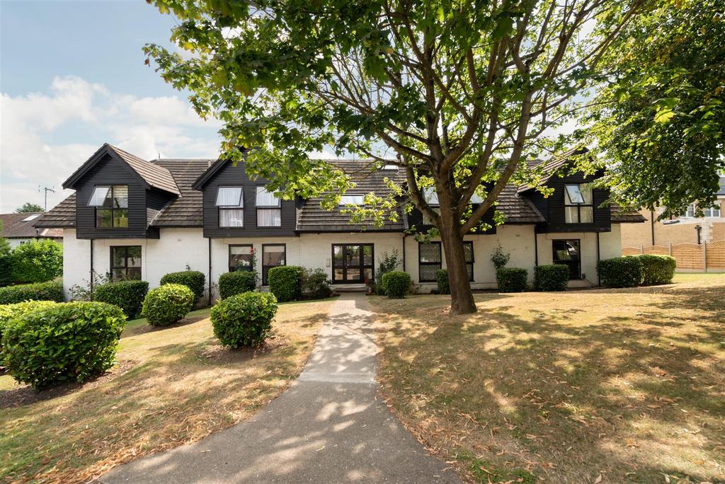 Postern Green, Enfield EN2 1 bed house to rent - £1,500 pcm (£346 pw)