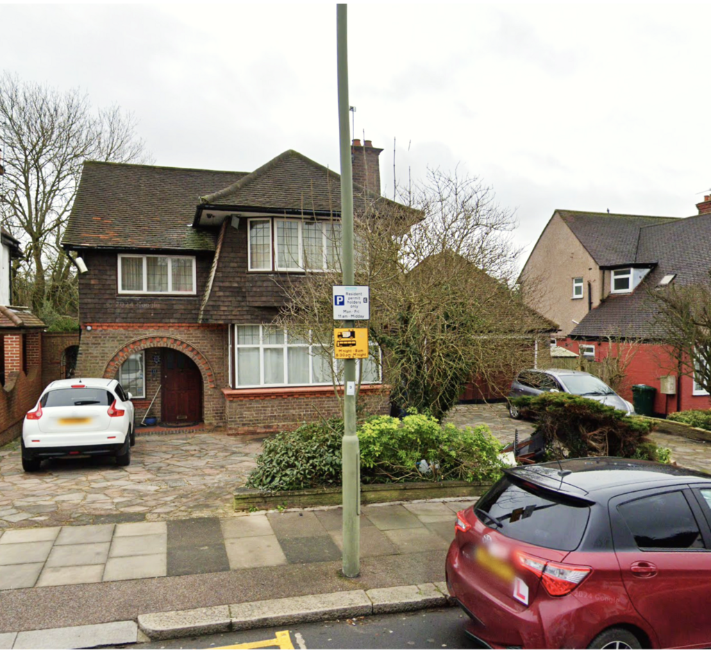 Woodcroft Avenue, London NW7 4 bed detached house for sale - £1,250,000