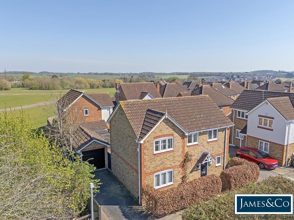 The Mead, Dunmow 4 bed detached house for sale - £500,000