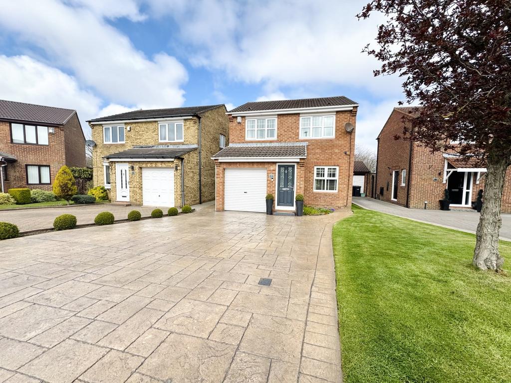 Berwick Chase, Peterlee, County... 3 bed detached house for sale - £275,000