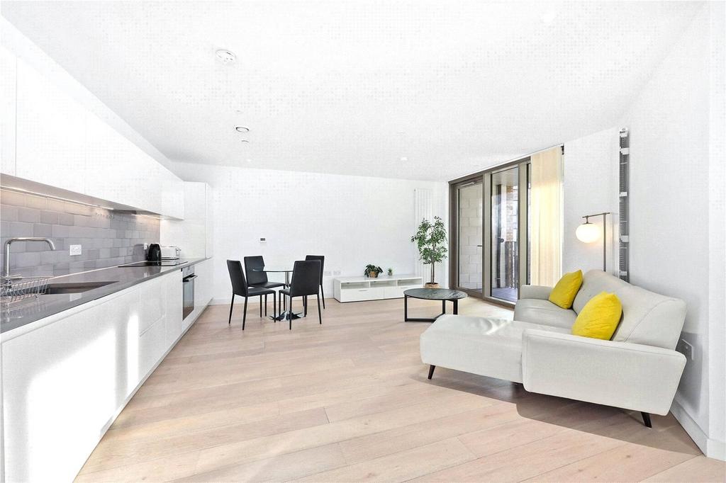 Commodore House, Royal Wharf, London... 2 bed apartment to rent - £ ...