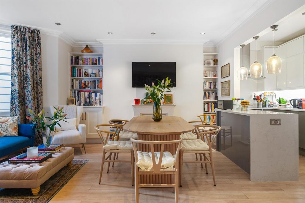 Nevern Place, London, SW5 2 bed apartment for sale - £900,000