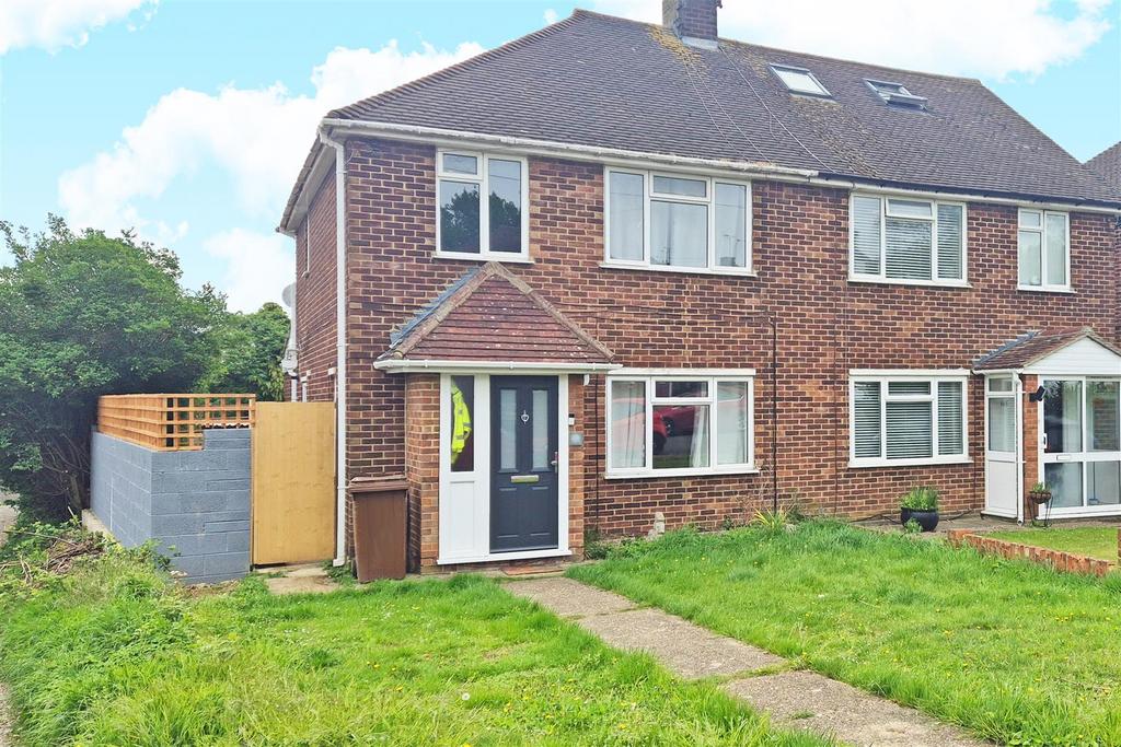 Cheriton Road, Rainham, Gillingham 3 bed end of terrace house - £350,000