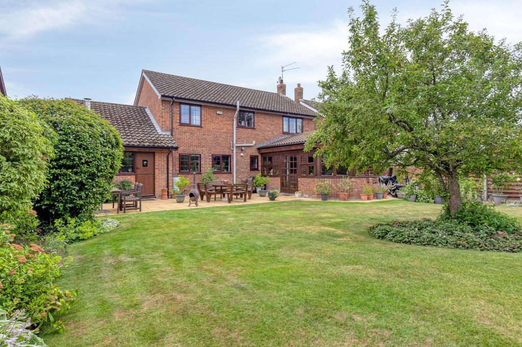 Gayton 4 bed detached house for sale - £550,000