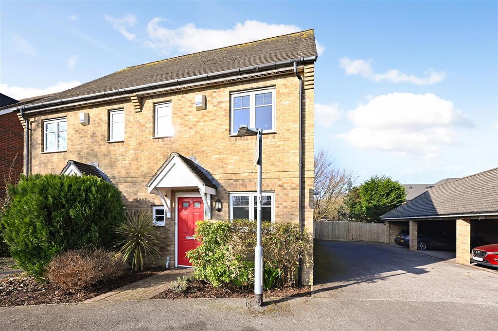 Holmdale, Eastergate 3 bed house - £1,350 pcm (£312 pw)