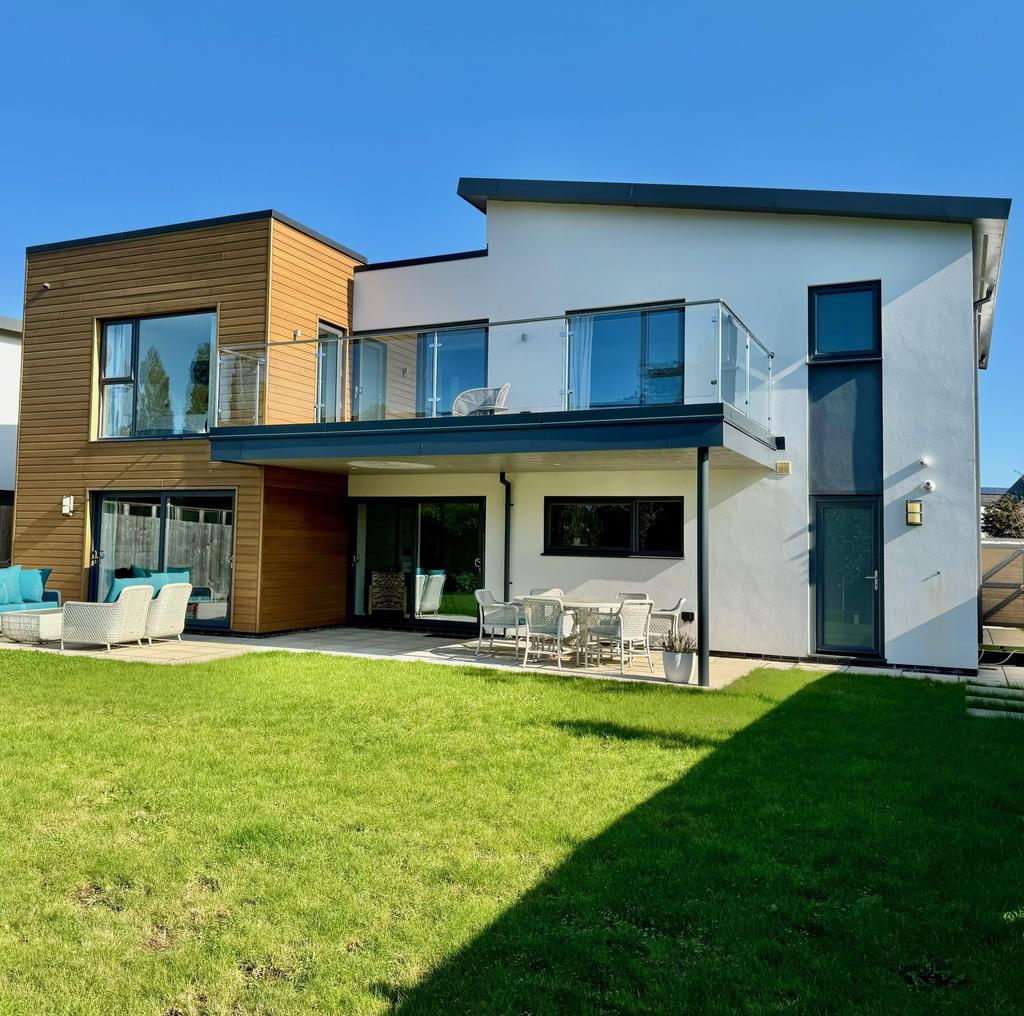 Exeter EX2 5 bed detached house for sale - £1,600,000