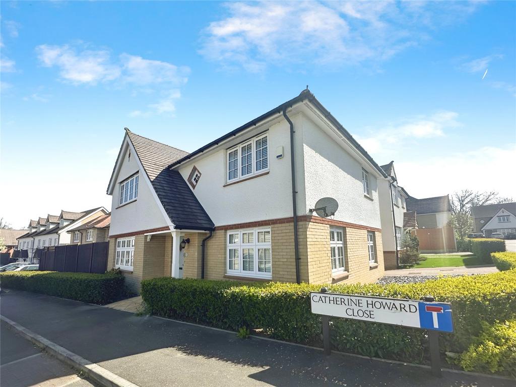 Catherine Howard Close, Kent ME20 4 bed detached house - £2,400 pcm (£ ...