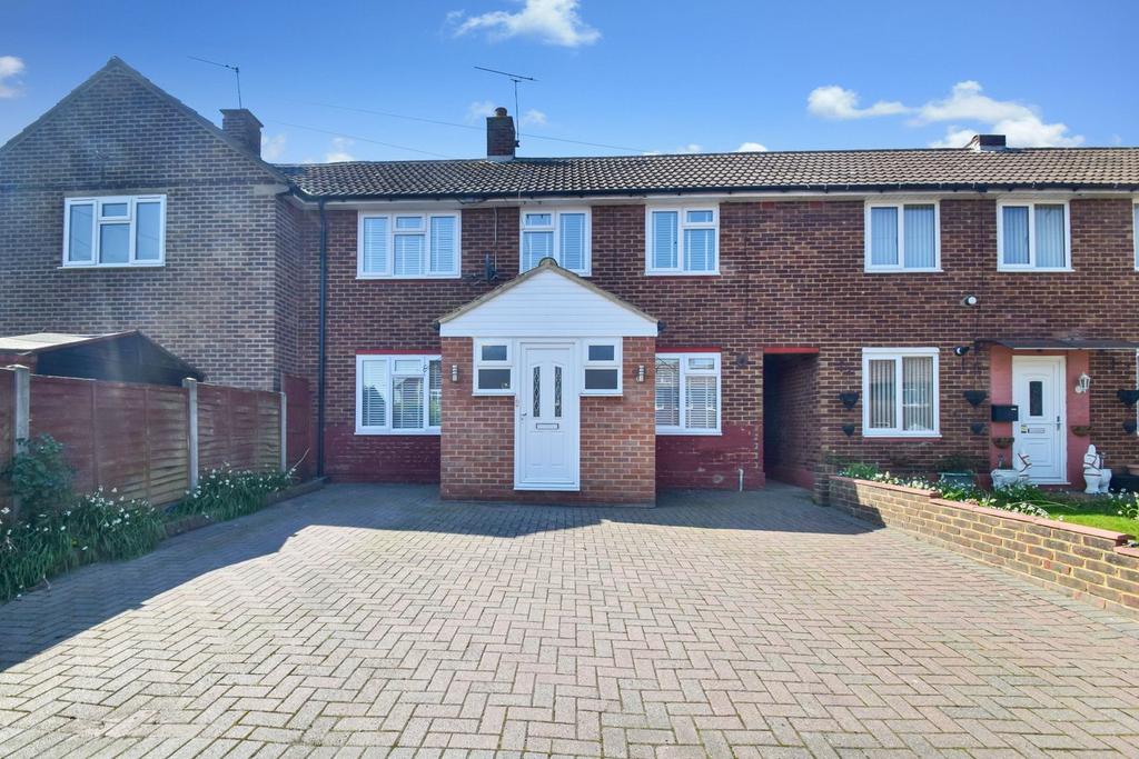 Minster Road, Twydall, Gillingham, ME8 3 bed terraced house for sale ...