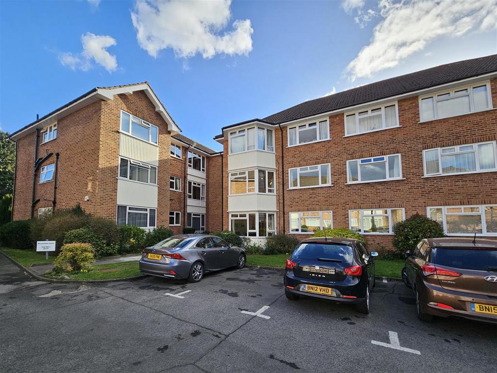 Bryanston Court, Grange Road, Solihull 2 bed flat for sale - £250,000