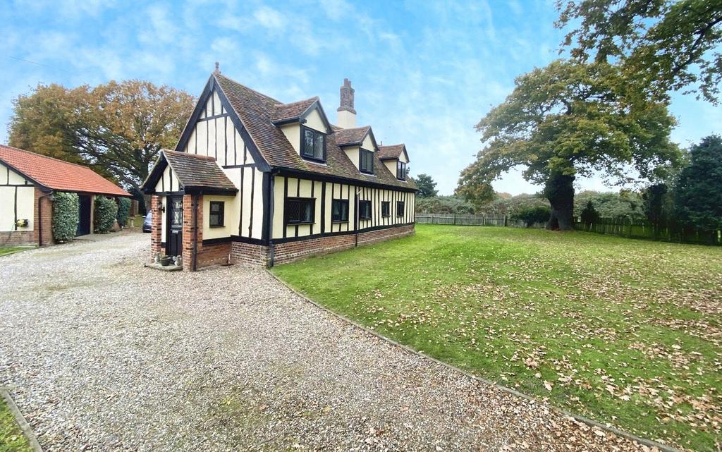 Alnesbourne Priory, Nacton, Ipswich... 2 bed detached house - £1,450 ...