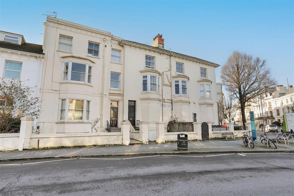 Buckingham Place, Brighton 1 bed apartment for sale - £160,000