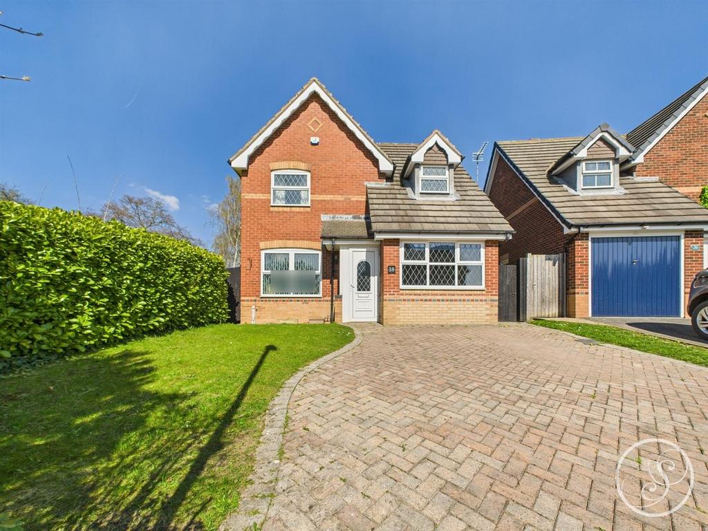 Yew Tree Lane, Leeds 3 bed detached house for sale - £350,000