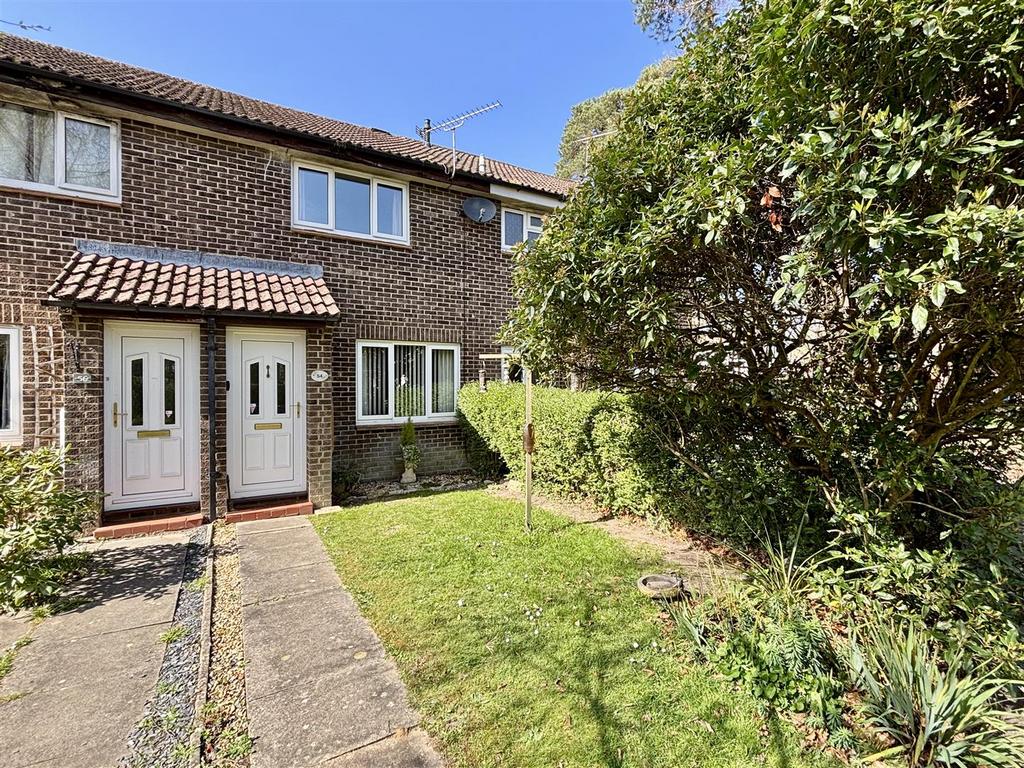 Martin Close, Poole BH17 2 bed terraced house - £259,950