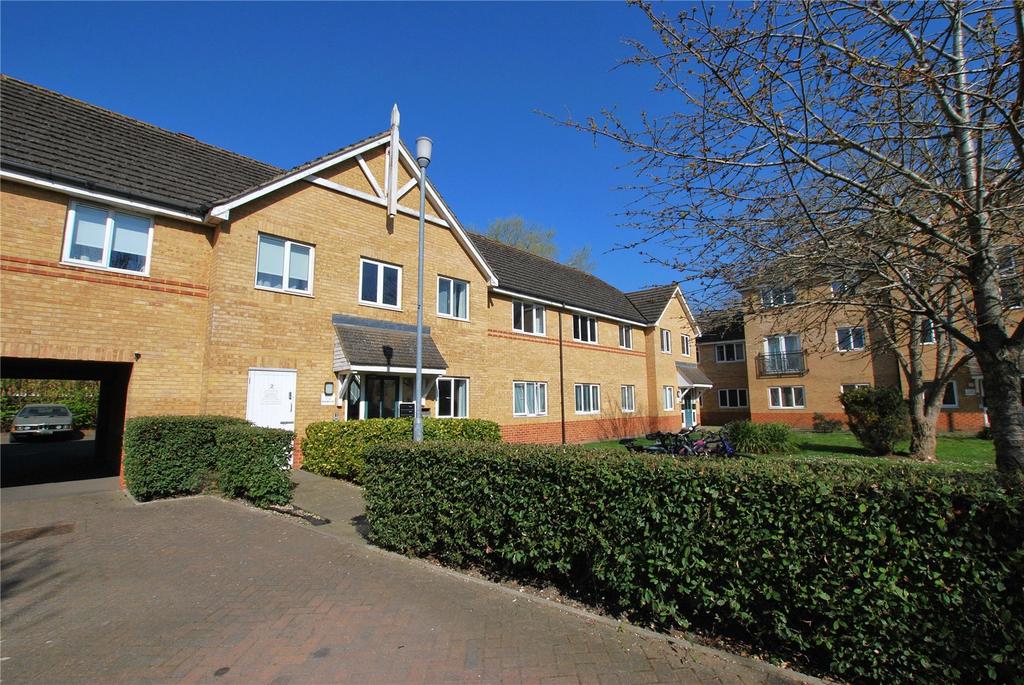 Woodlands Close, Guildford, Surrey, GU1 1 bed apartment - £220,000