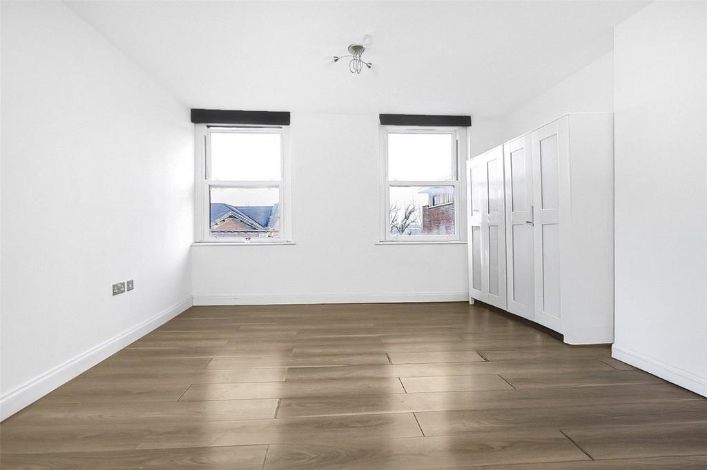 Plough Way, London, SE16 1 bed flat for sale - £300,000