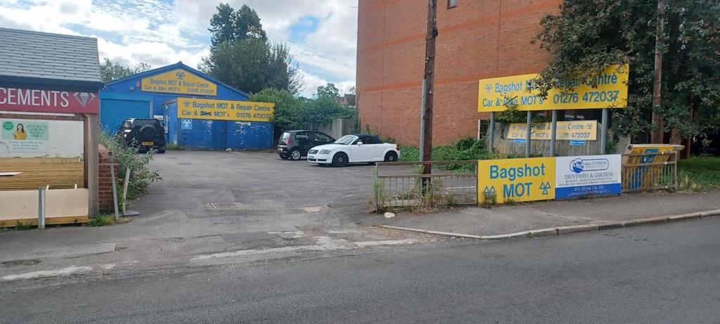 Bagshot MOT, 52-54 London Road... Warehouse - £700,000