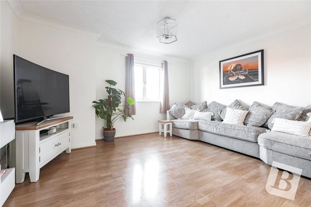 Basildon Road, Basildon, SS15 2 bed maisonette for sale - £250,000