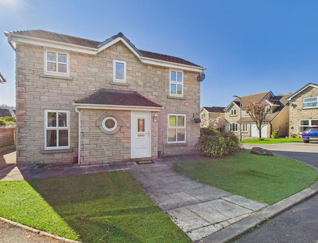 Bramble Close, Kendal LA9 3 bed detached house for sale - £375,000