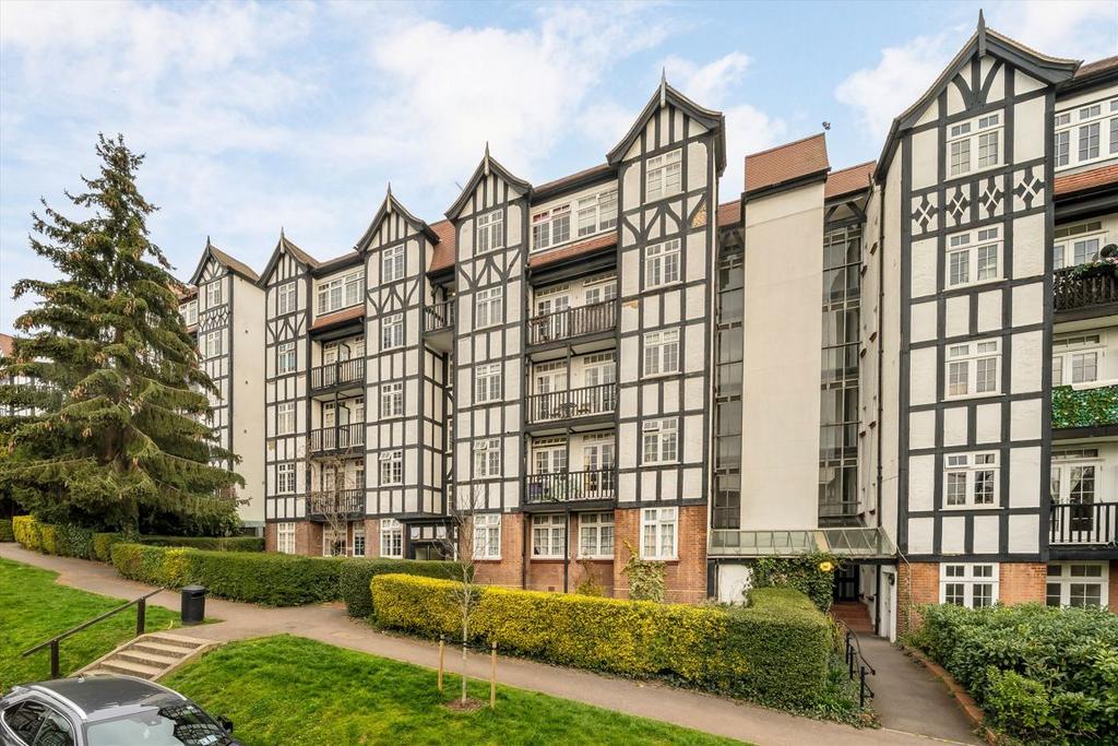 Makepeace Avenue, London N6 1 bed flat - £300,000