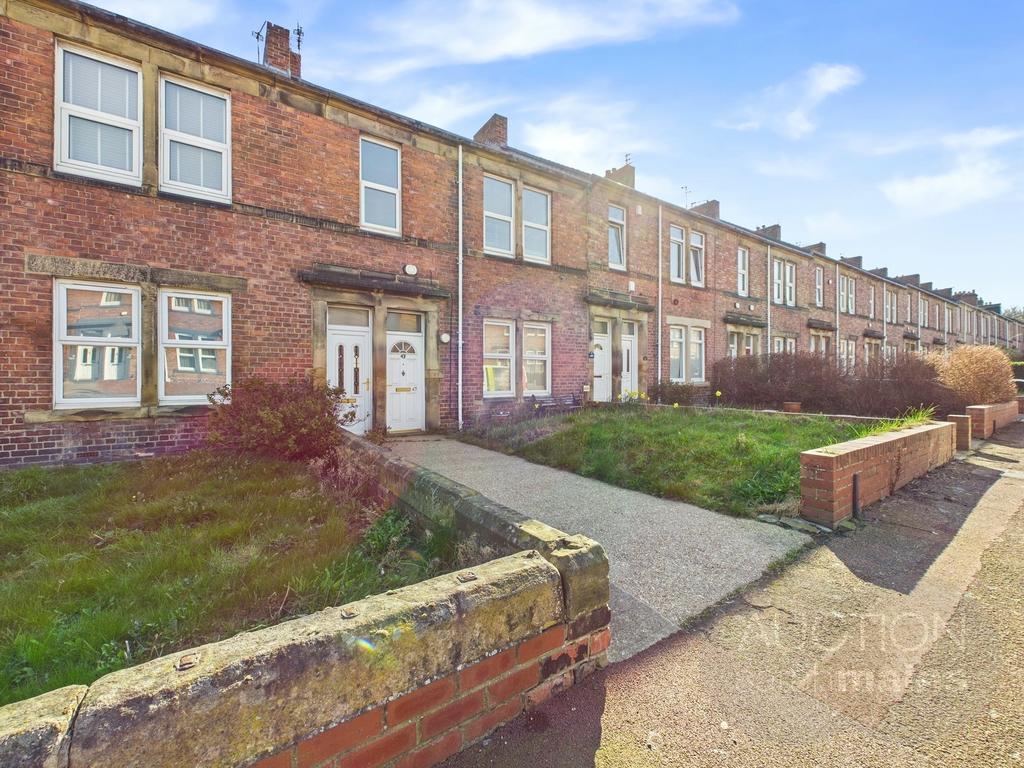 Camborne Grove, Gateshead, NE8 2 bed apartment for sale - £55,000
