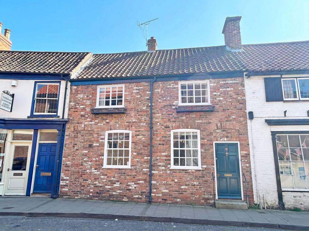 Eastgate, Louth, Lincolnshire, LN11 9NE 2 bed cottage for sale - £230,000