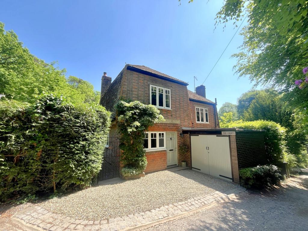 St Annes Drive, Headley Road... 3 bed detached house - £870,000