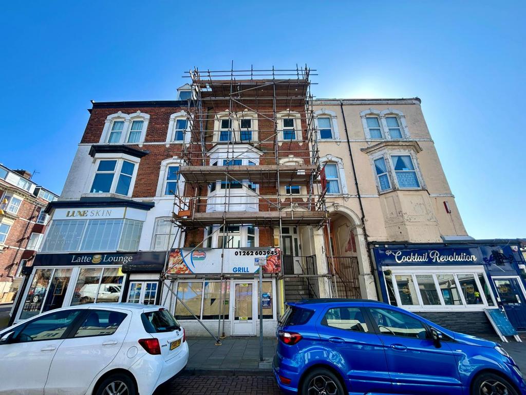 2 Bed First Floor Flat, Promenade... 2 bed flat - £600 pcm (£138 pw)