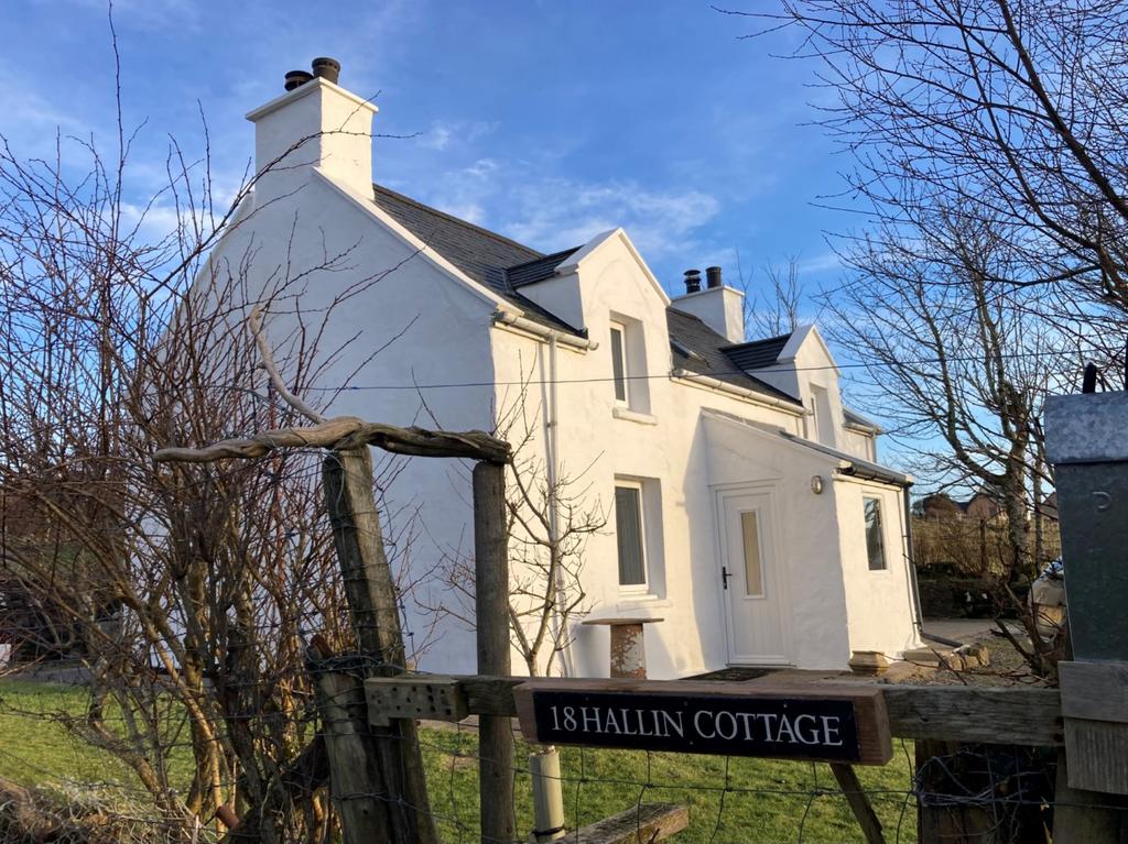 Dunhallin, Waternish, Isle of Skye IV55 2 bed detached house for sale ...