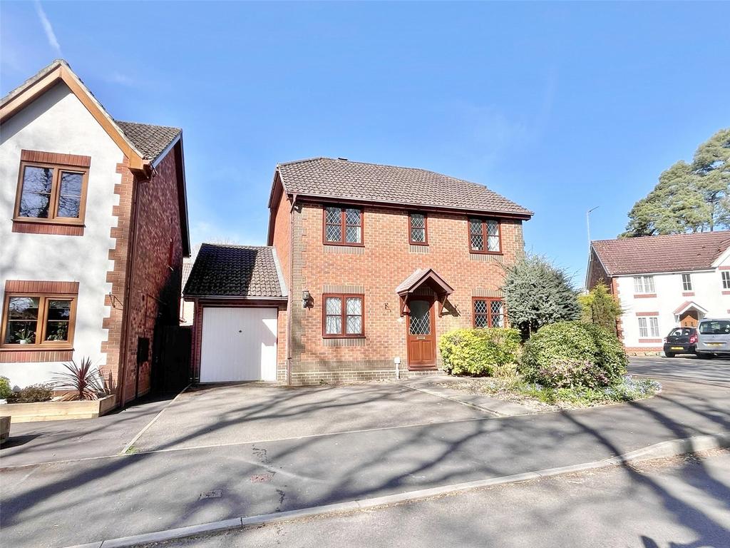 Hainault Drive, Verwood, Dorset, BH31 4 bed detached house for sale - £ ...