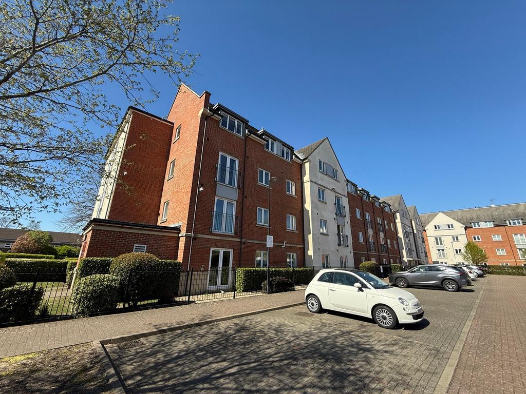 Academy Place, Isleworth, TW7 1 bed apartment - £1,495 pcm (£345 pw)