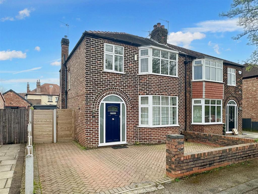 Derwent Drive, Sale 3 bed semi-detached house to rent - £1,850 pcm (£ ...
