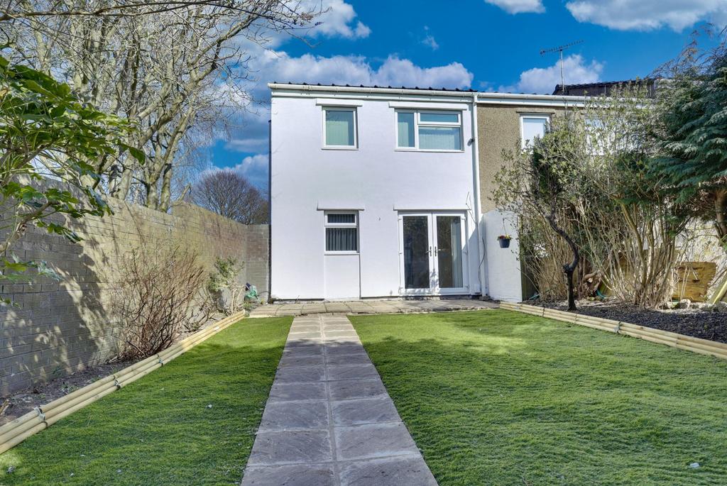 Holtdale Croft, Leeds, West... 3 bed end of terrace house - £189,000