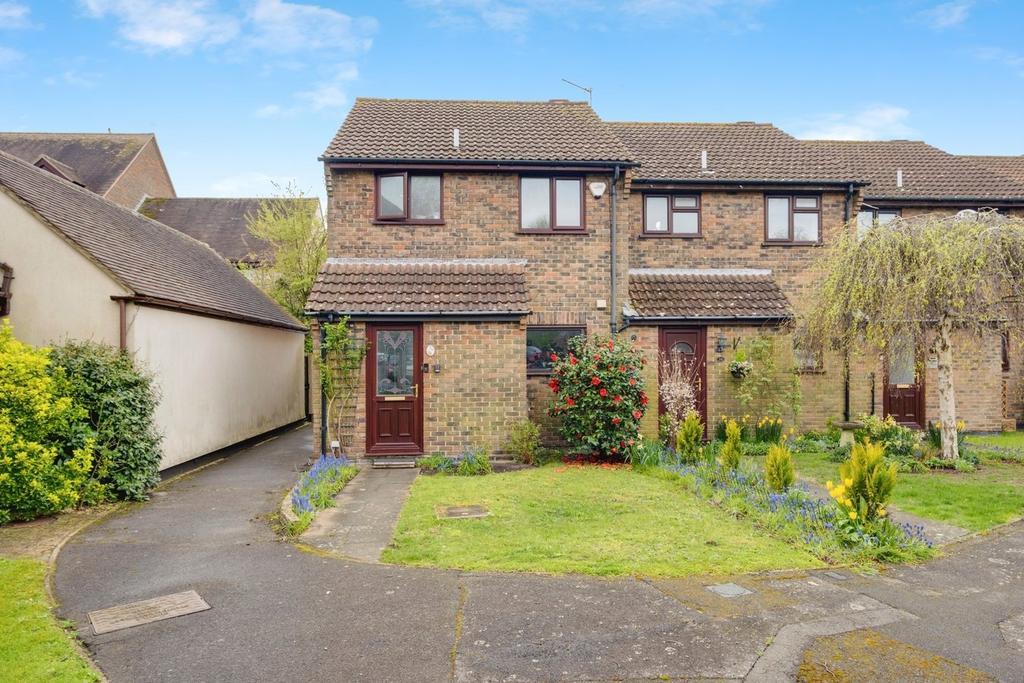 Russell Drive, Christchurch BH23 3 bed end of terrace house - £355,000
