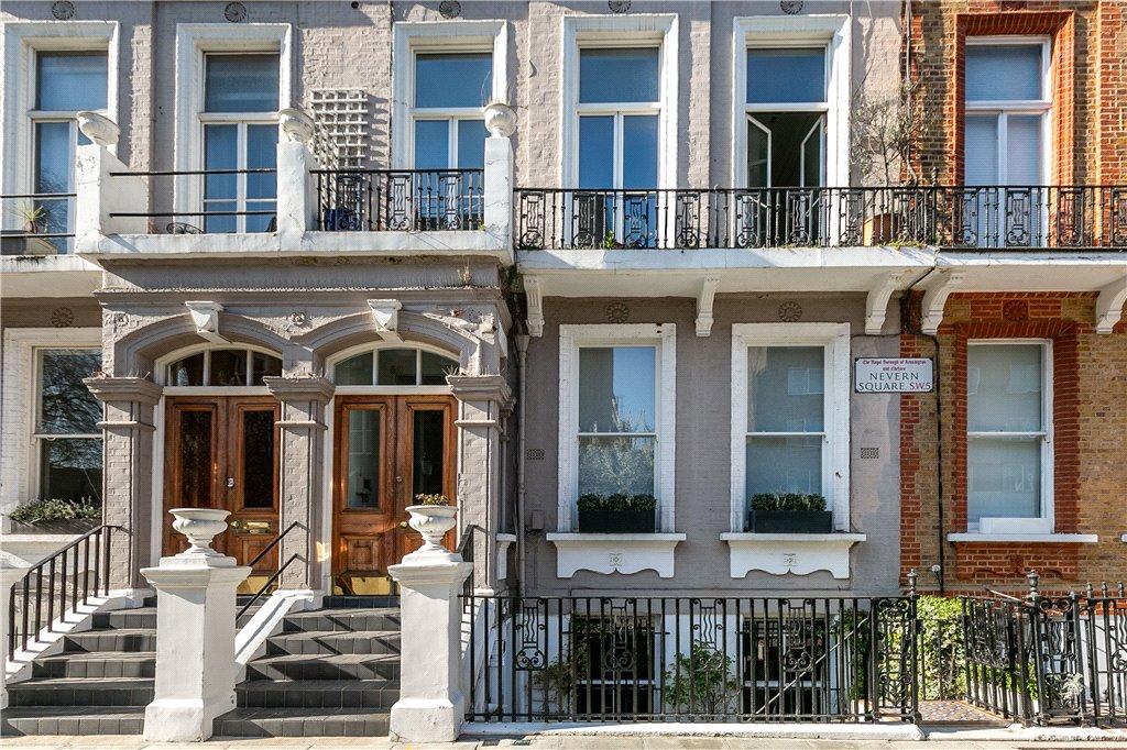Nevern Square, London, SW5 Studio for sale - £400,000