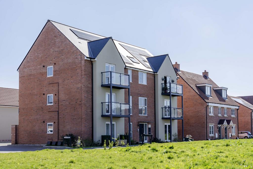 Lyde Green, Bristol BS16 2 bed flat for sale - £250,000