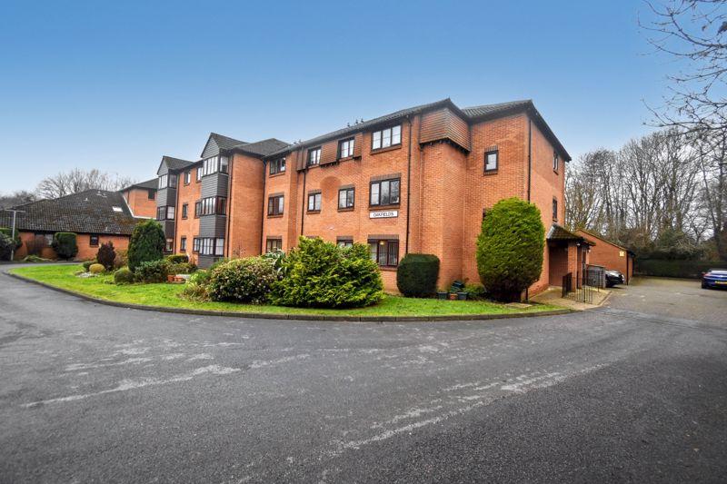 Oakfields, Basingstoke RG24 1 bed retirement property - £110,000