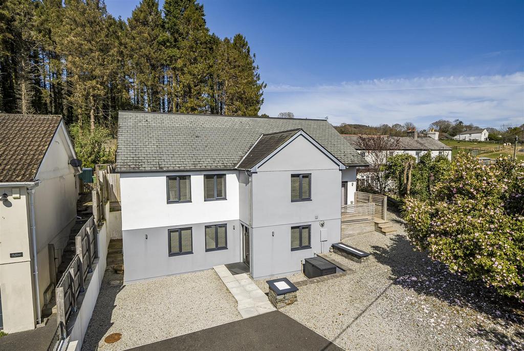 Harrowbarrow, Callington 5 bed detached house for sale - £575,000