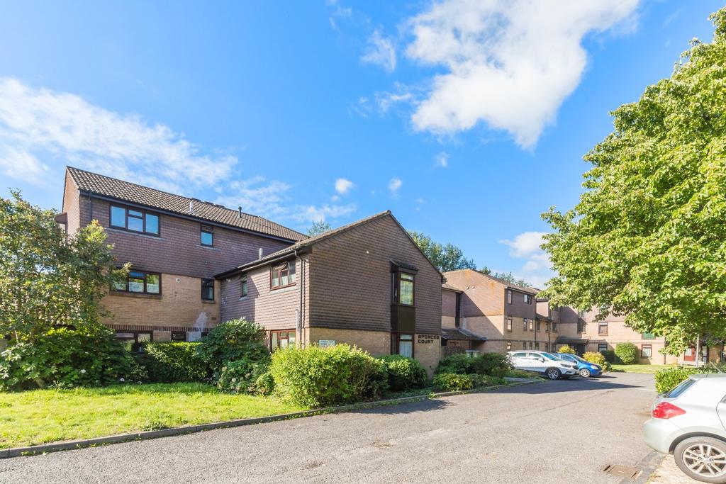 Spences Court, Lewes 2 bed apartment for sale - £225,000