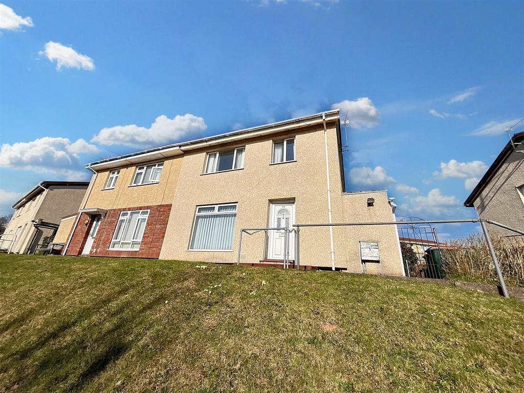 Russell Drive, Newport 3 bed semi-detached house - £140,000