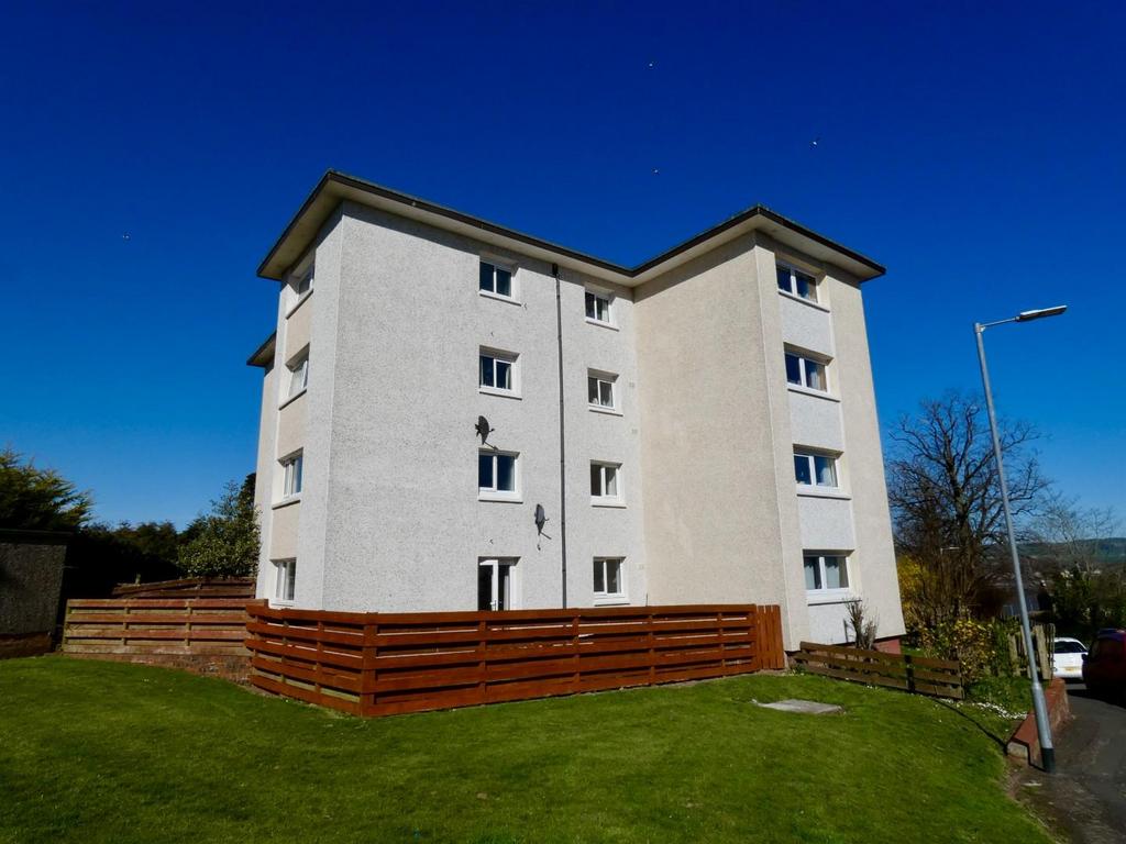 Gillbrae, Dumfries, DG1 2 bed maisonette - £70,000