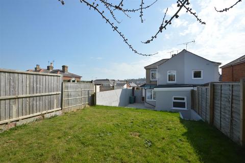 3 Bed Houses For Sale In Ryde | OnTheMarket