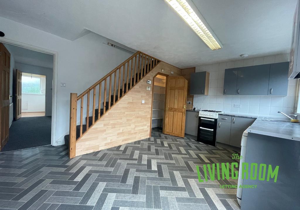 The Hawthorns, Pentwyn, Cardiff 3 bed house to rent - £1,100 pcm (£254 pw)