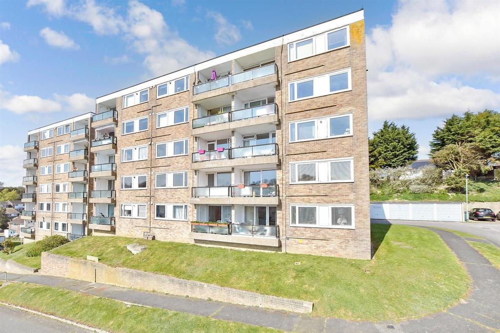 Collingwood Rise, Folkestone, Kent 2 bed ground floor flat for sale - £ ...