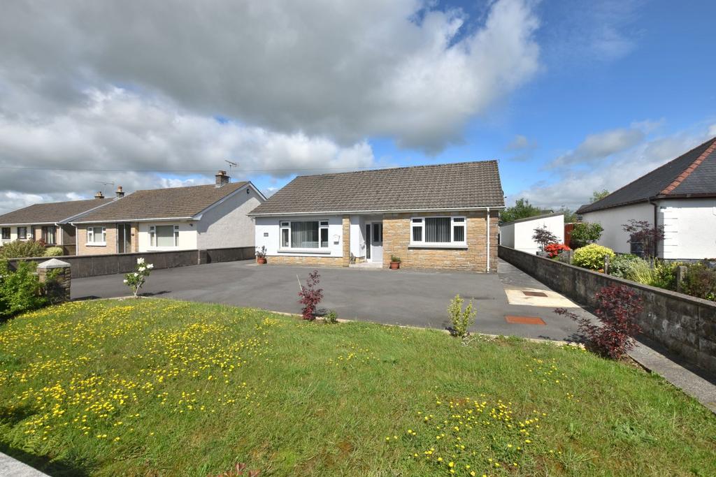 Saron, Llandysul SA44 3 bed detached bungalow - £290,000